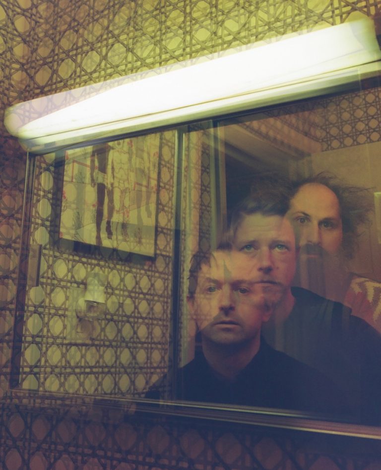 MUZZ RELEASE OFFICIAL VIDEO FOR ‘SUMMER LOVE’ • Red Light Management